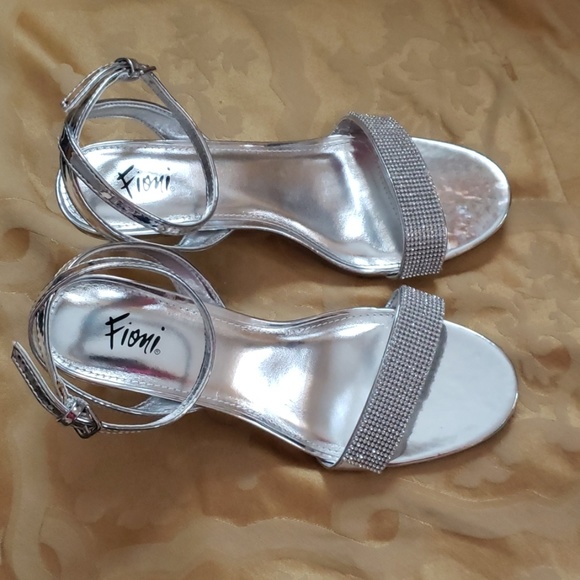 FIONI Clothing | Shoes | Fioni Sandals | Poshmark